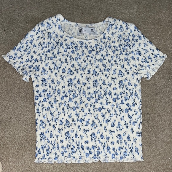 Hollister | Tops | Hollister Xs Crop Top | Poshmark